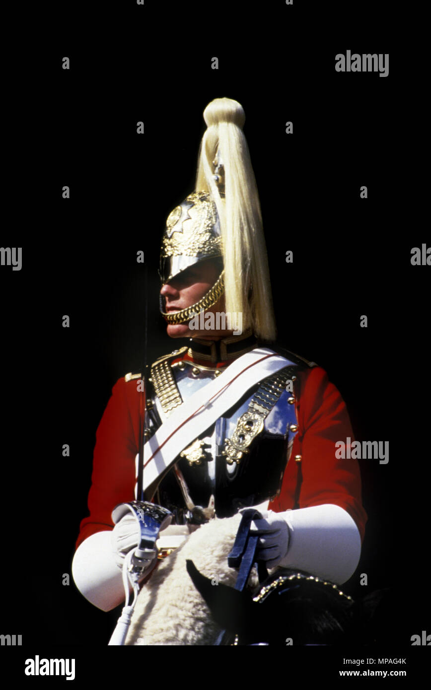 1988 HISTORICAL MOUNTED LIFEGUARD SENTRY HORSEGUARDS PARADE WHITEHALL ...