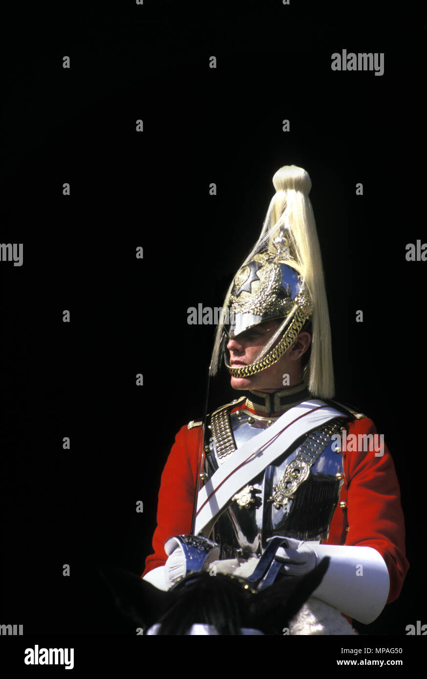 1988 HISTORICAL MOUNTED LIFEGUARD SENTRY HORSEGUARDS PARADE WHITEHALL ...