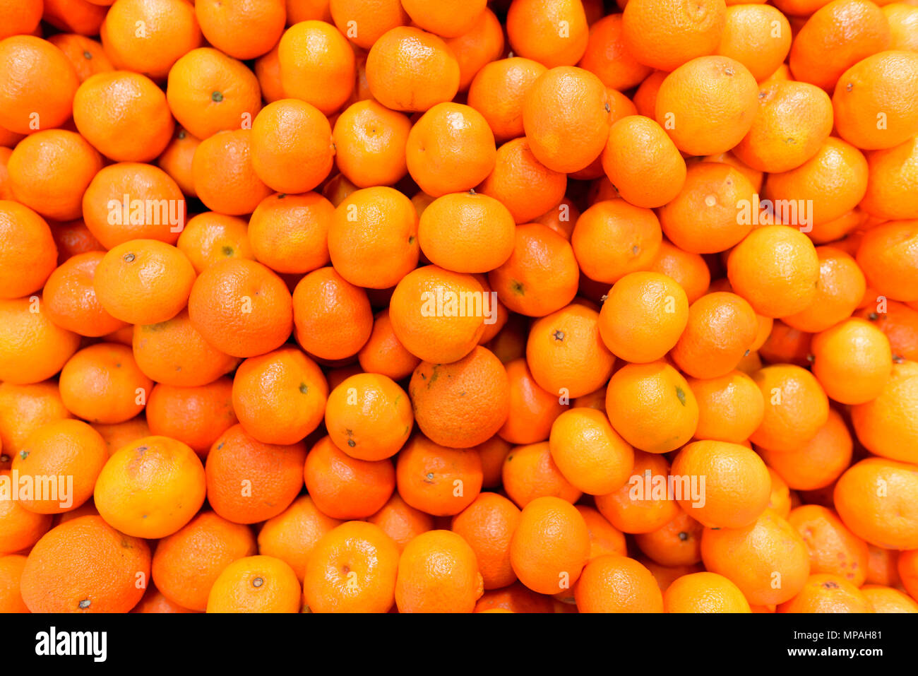 Top view orange fruit hi-res stock photography and images - Alamy