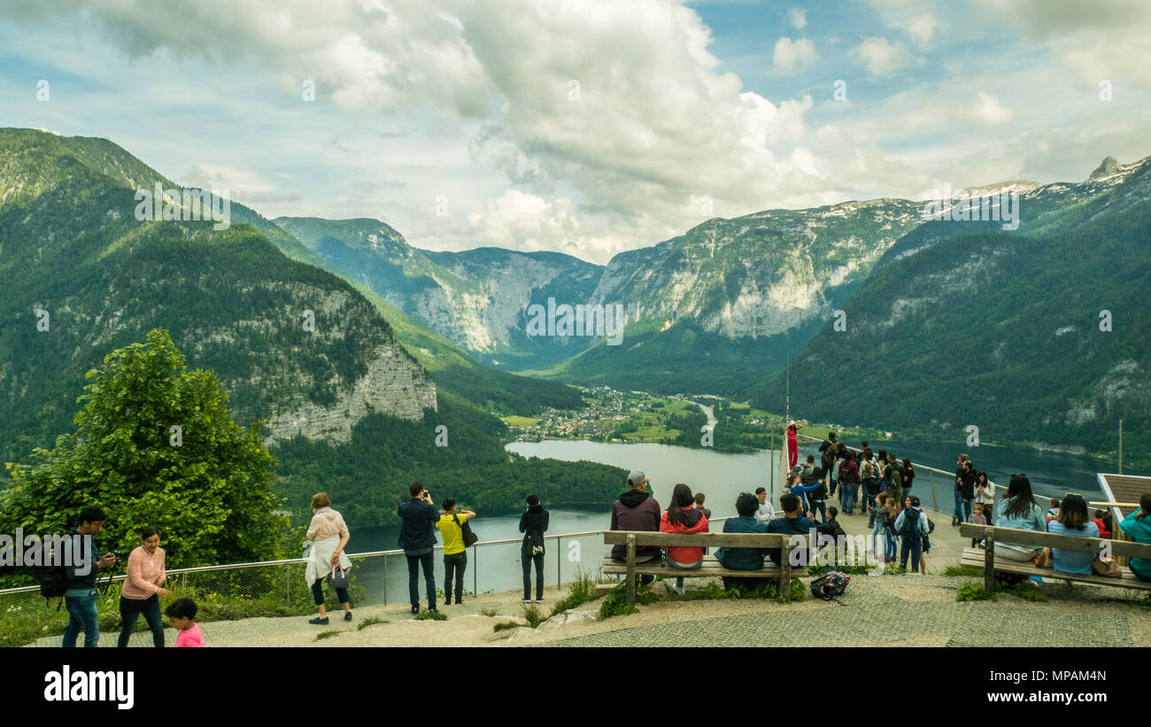 Skywalk viewing platform overlooking lake Hallstatt in Austria's ...