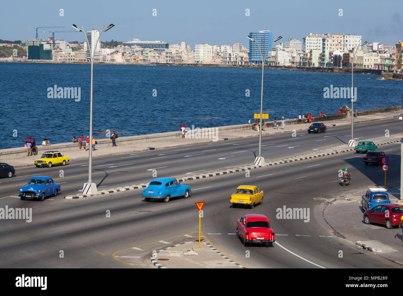 Traffic along the Malecon in Havana Cuba Stock Photo - Alamy