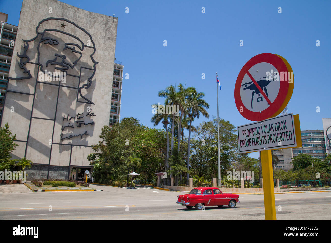 Fidel Castro Cuba sculpture in Revolution Square Havana Cuba, Plaza de ...