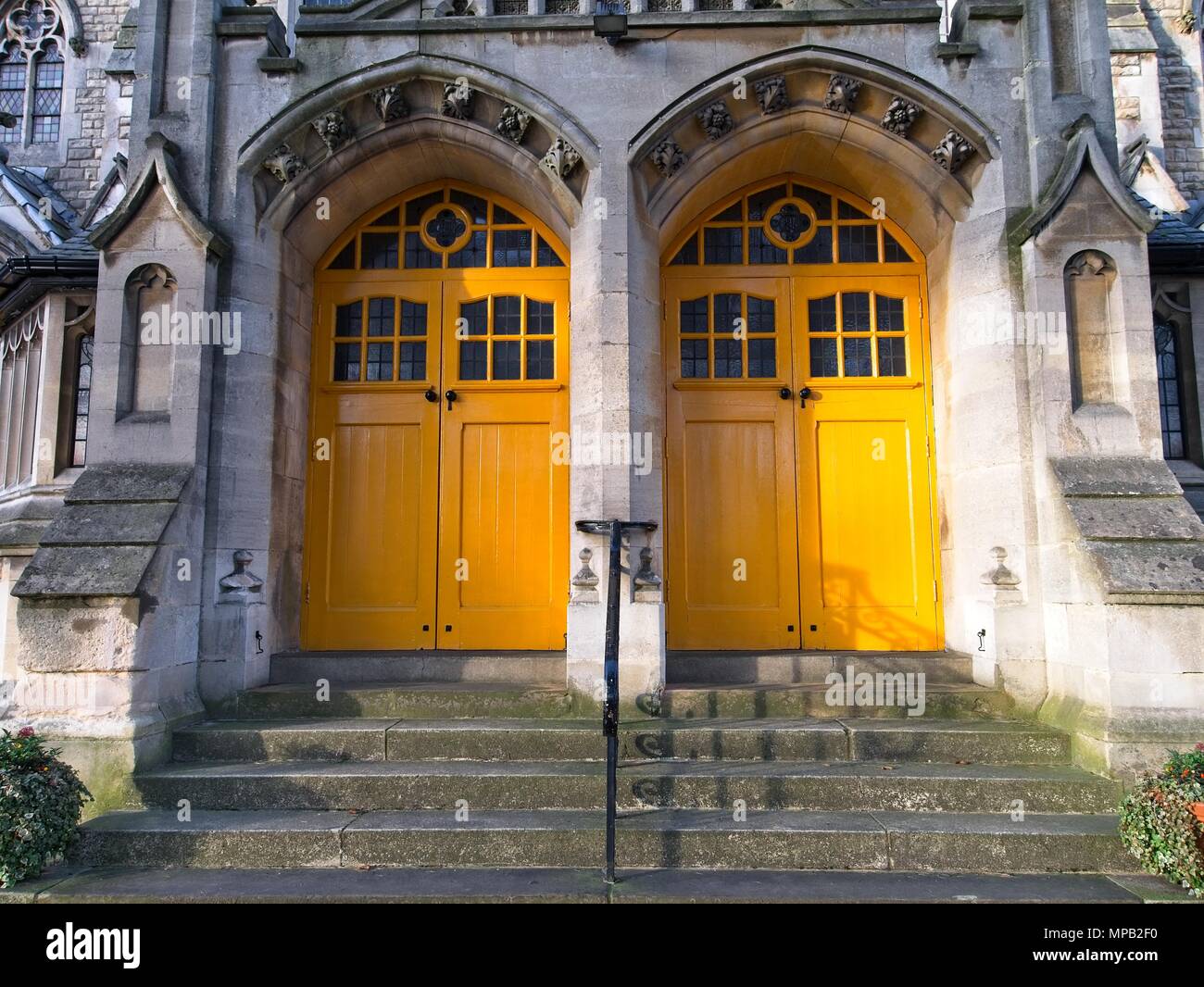 Barnet london street hi-res stock photography and images - Alamy