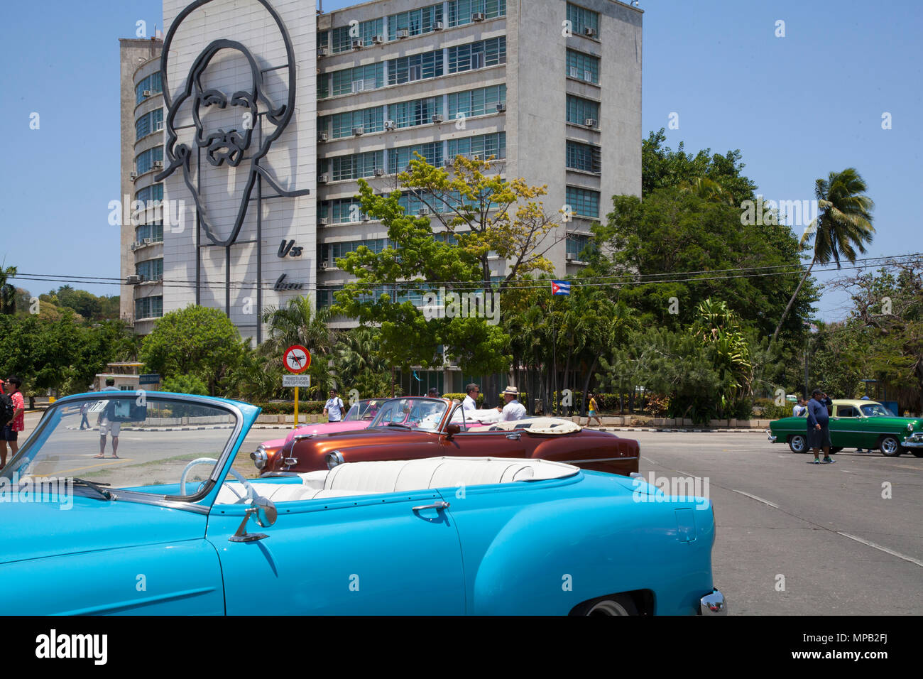 Classic convertible fidel castro hi-res stock photography and images ...
