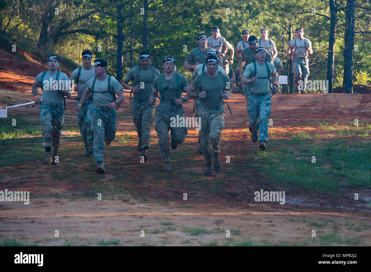 U.S Army Rangers run in a Spartan Race during the Best Ranger ...