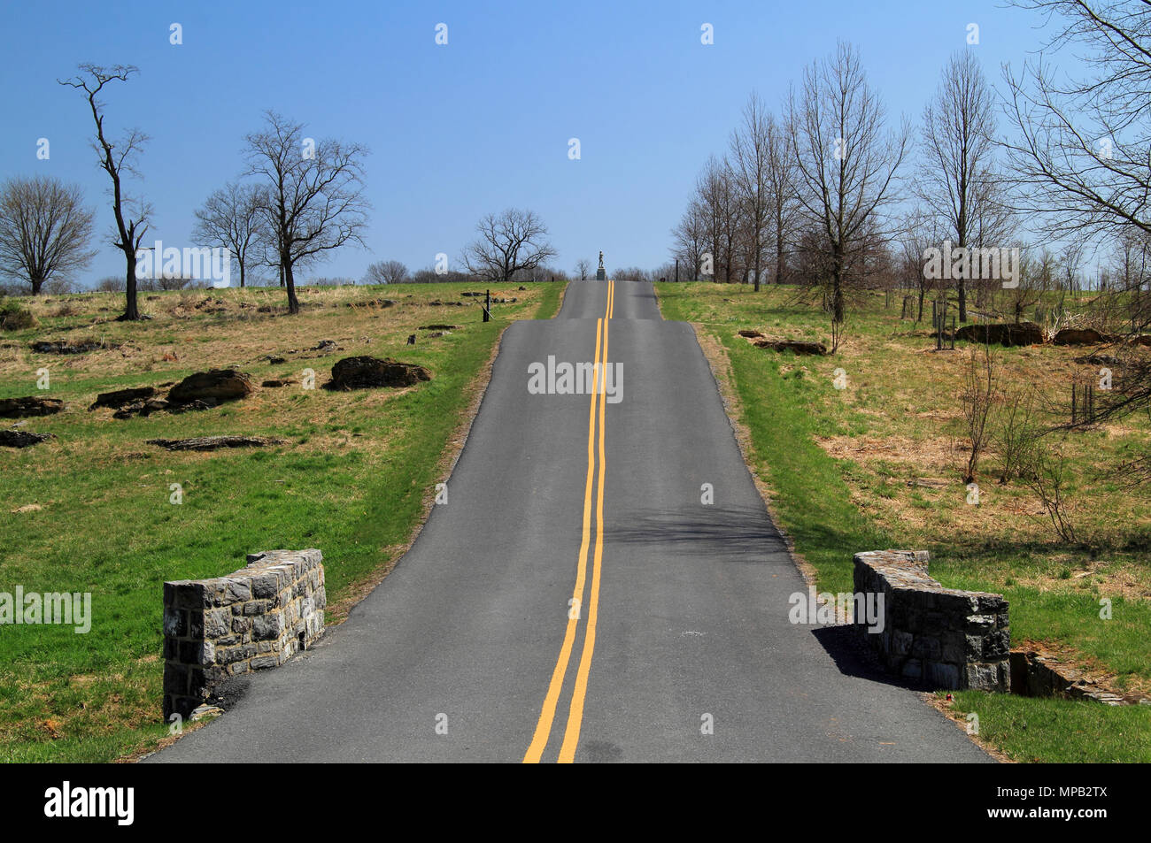 An auto tour road lined with numerous, elegant American Civil War ...