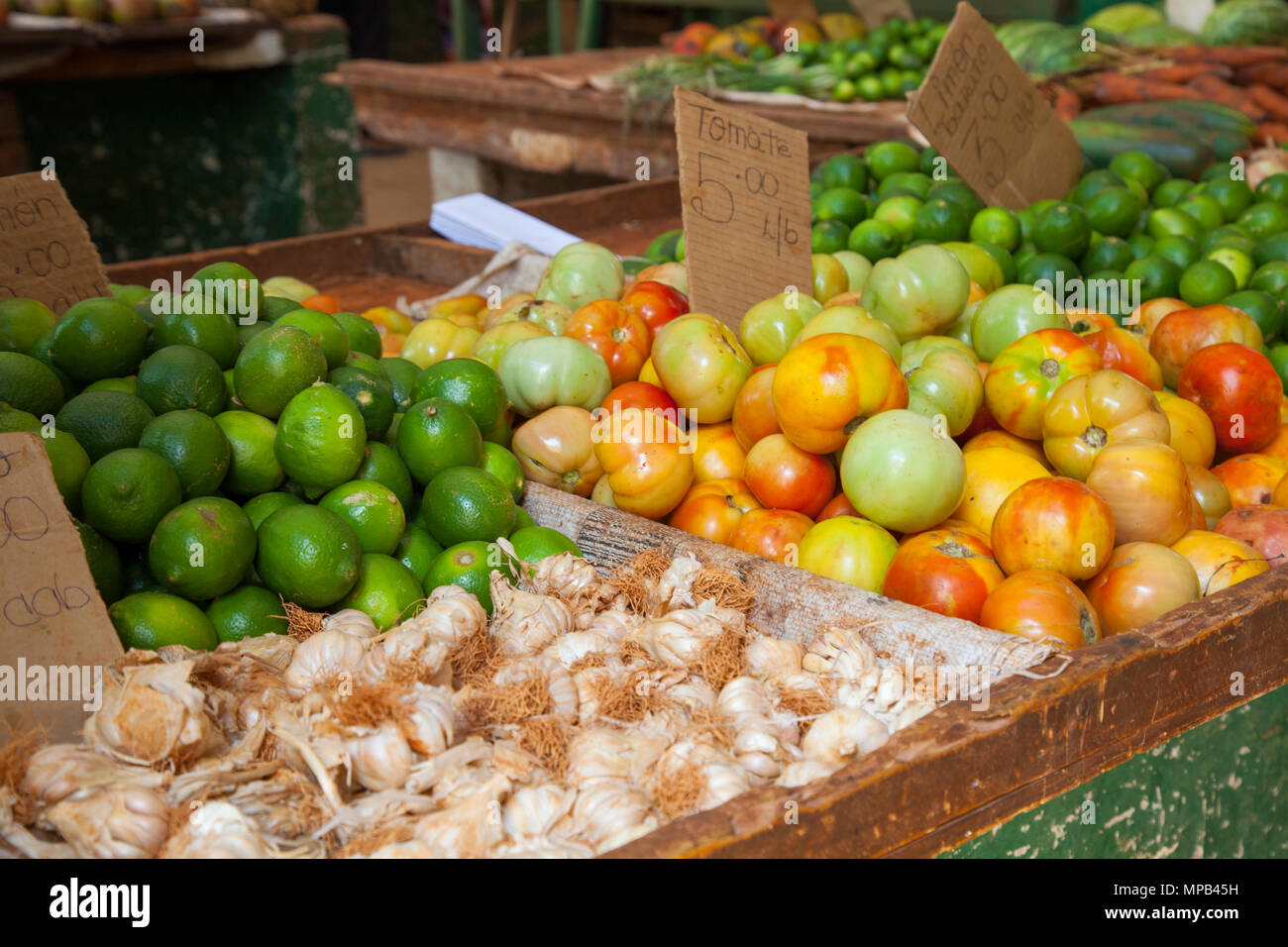 Cuba farm market hi-res stock photography and images - Alamy