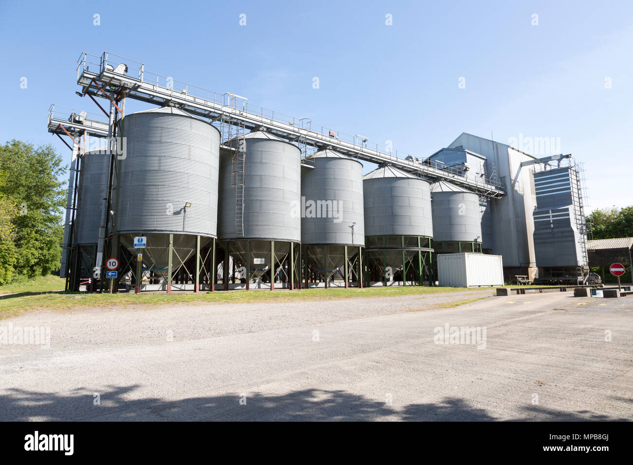 Wiltshire Grainfarmers co-operative grain store, Shrewton, Wiltshire ...