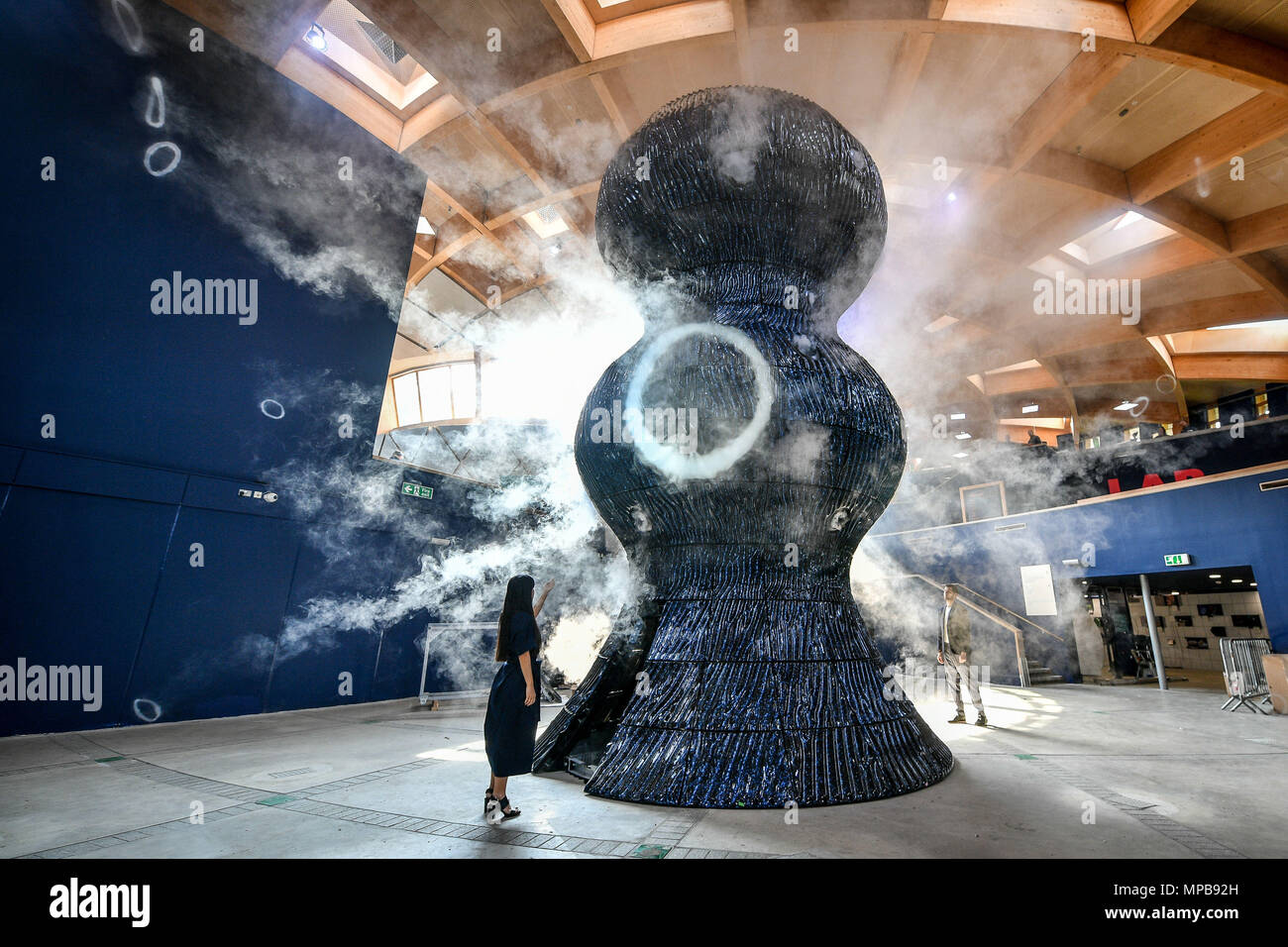 Unveiled eden project hi-res stock photography and images - Alamy