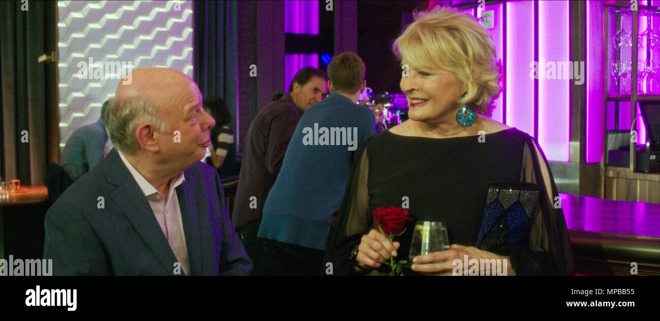 BOOK CLUB, from left: Wallace Shawn, Candice Bergen, 2018. /© Paramount ...