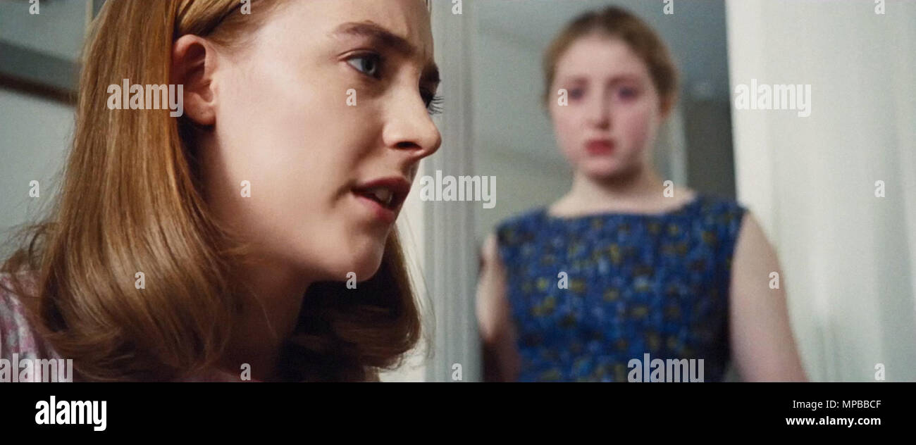 ON CHESIL BEACH, from left: Saoirse Ronan, Bebe Cave, 2017. © Bleecker ...