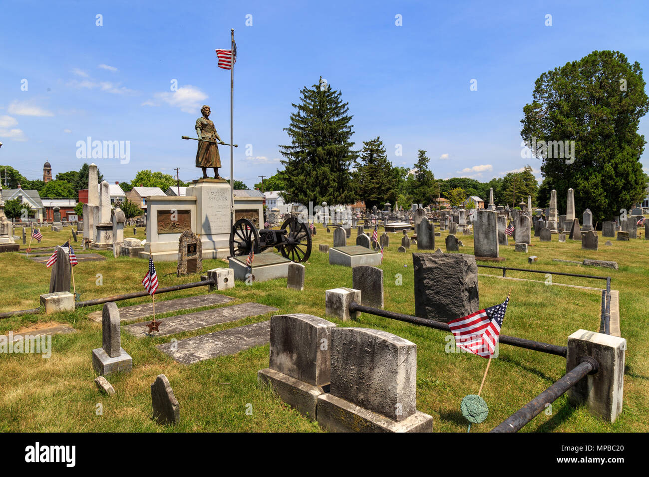 Molly pitcher monument hi-res stock photography and images - Alamy