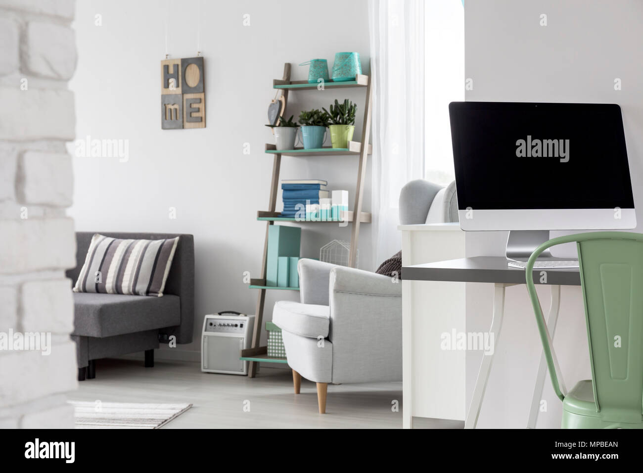 Studio flat hi-res stock photography and images - Alamy