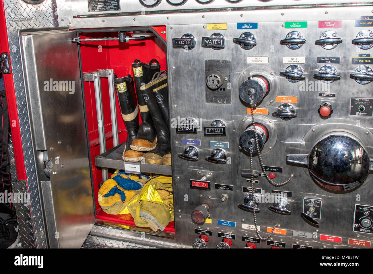 Static public display hi-res stock photography and images - Alamy