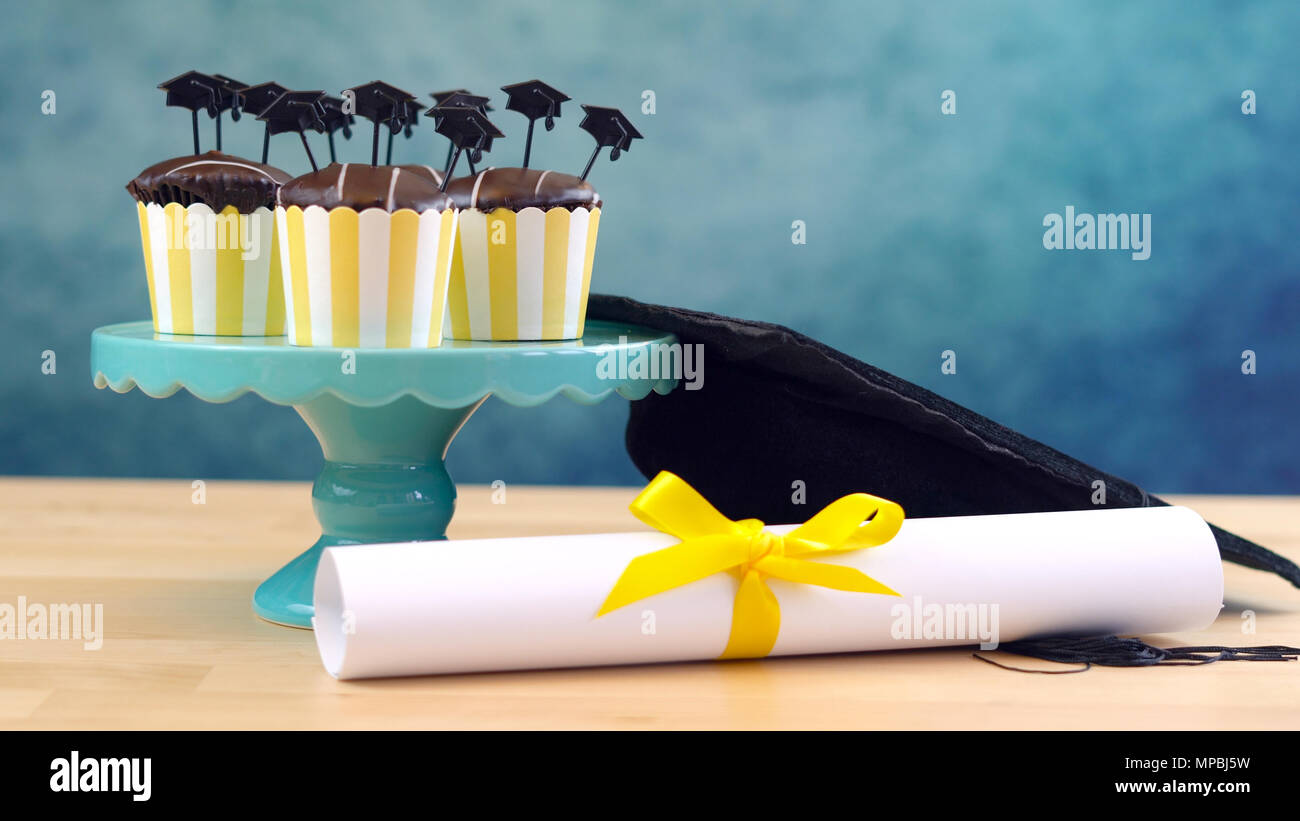 College party decorations hi-res stock photography and images - Alamy