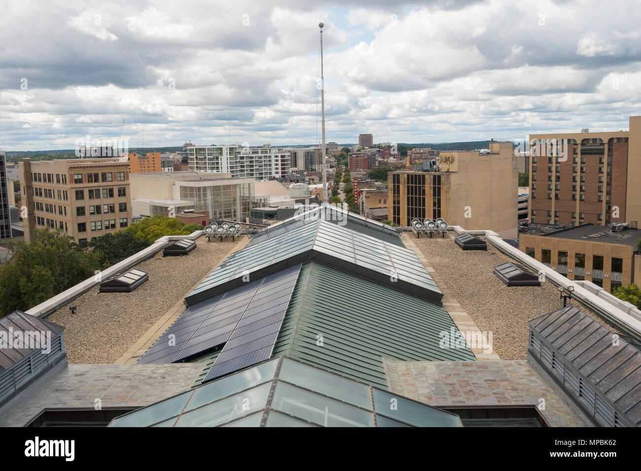 Us supreme court building top hi-res stock photography and images - Alamy