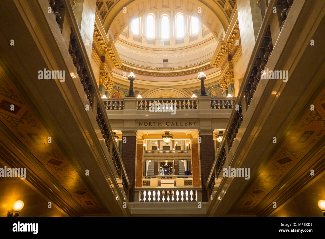 Madison Wisconsin state capitol building Stock Photo - Alamy