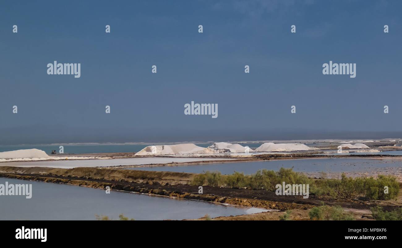 Salt Lake Afrera aka Lake Afdera or Giulietti or Egogi at Danakil Afar ...