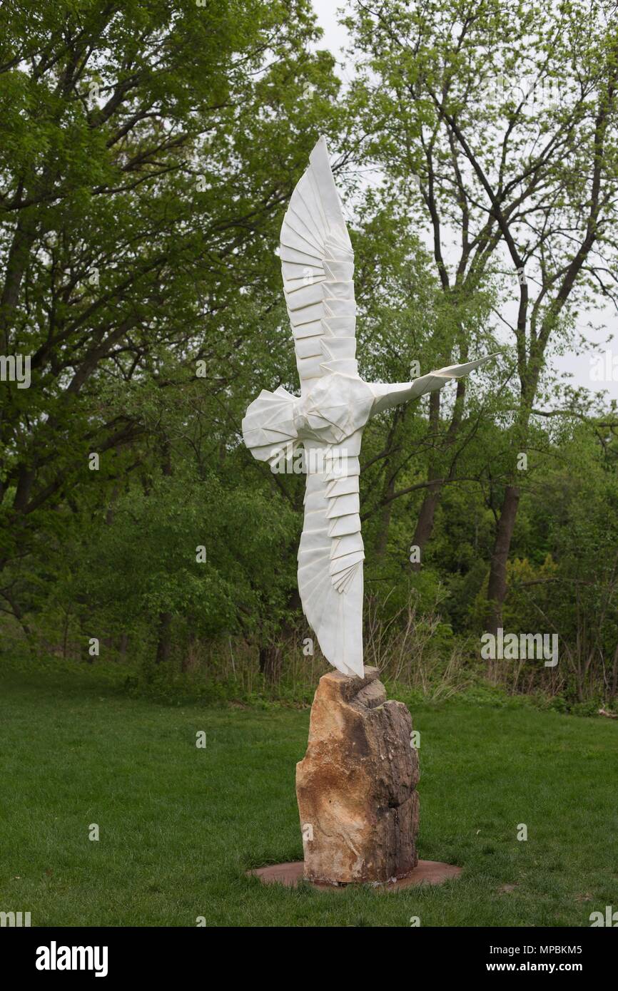 "Flying Folds", a sculpture by Kevin Box, at the Minnesota Landscape ...