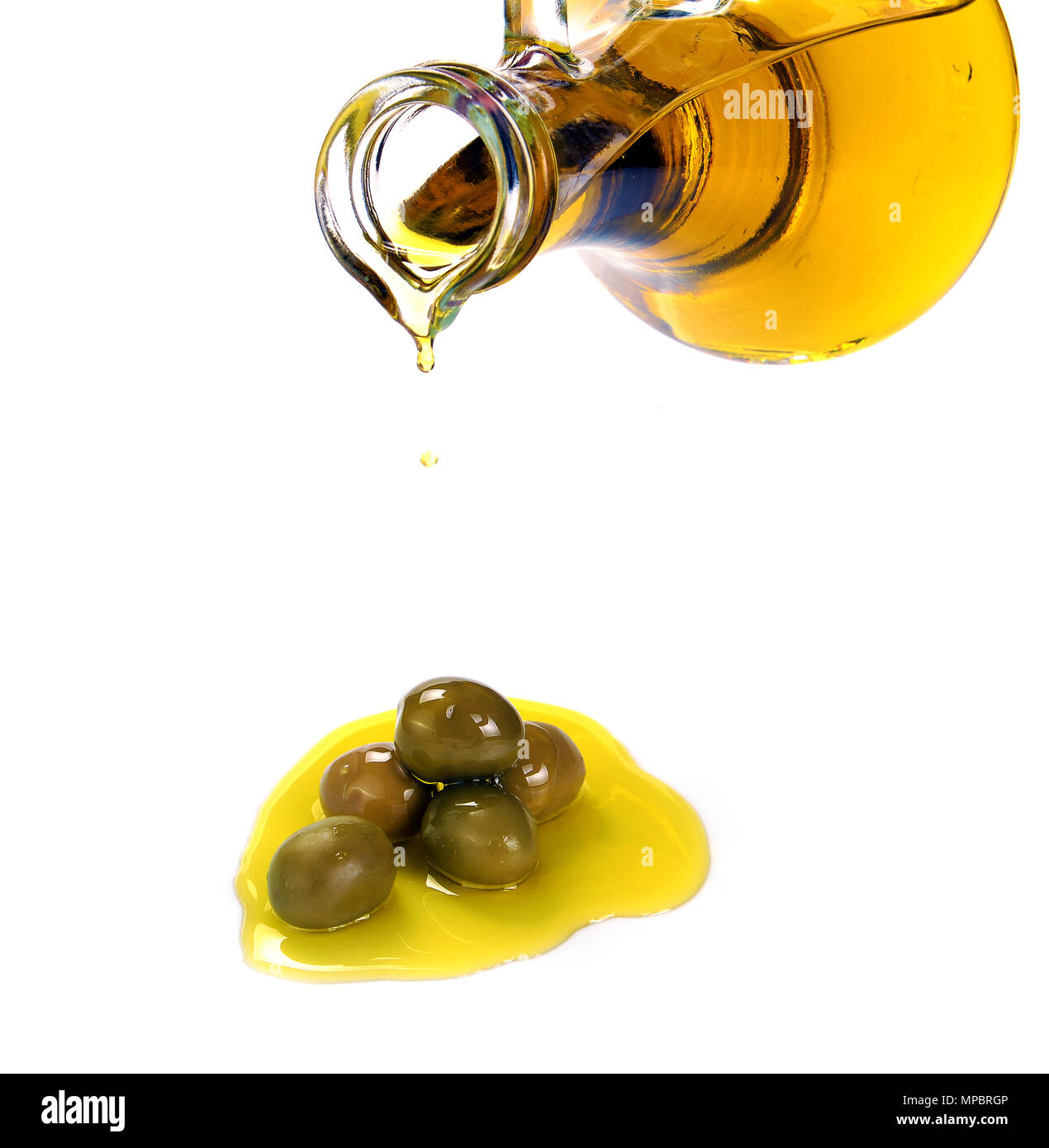 Pouring from a bottle hi-res stock photography and images - Alamy