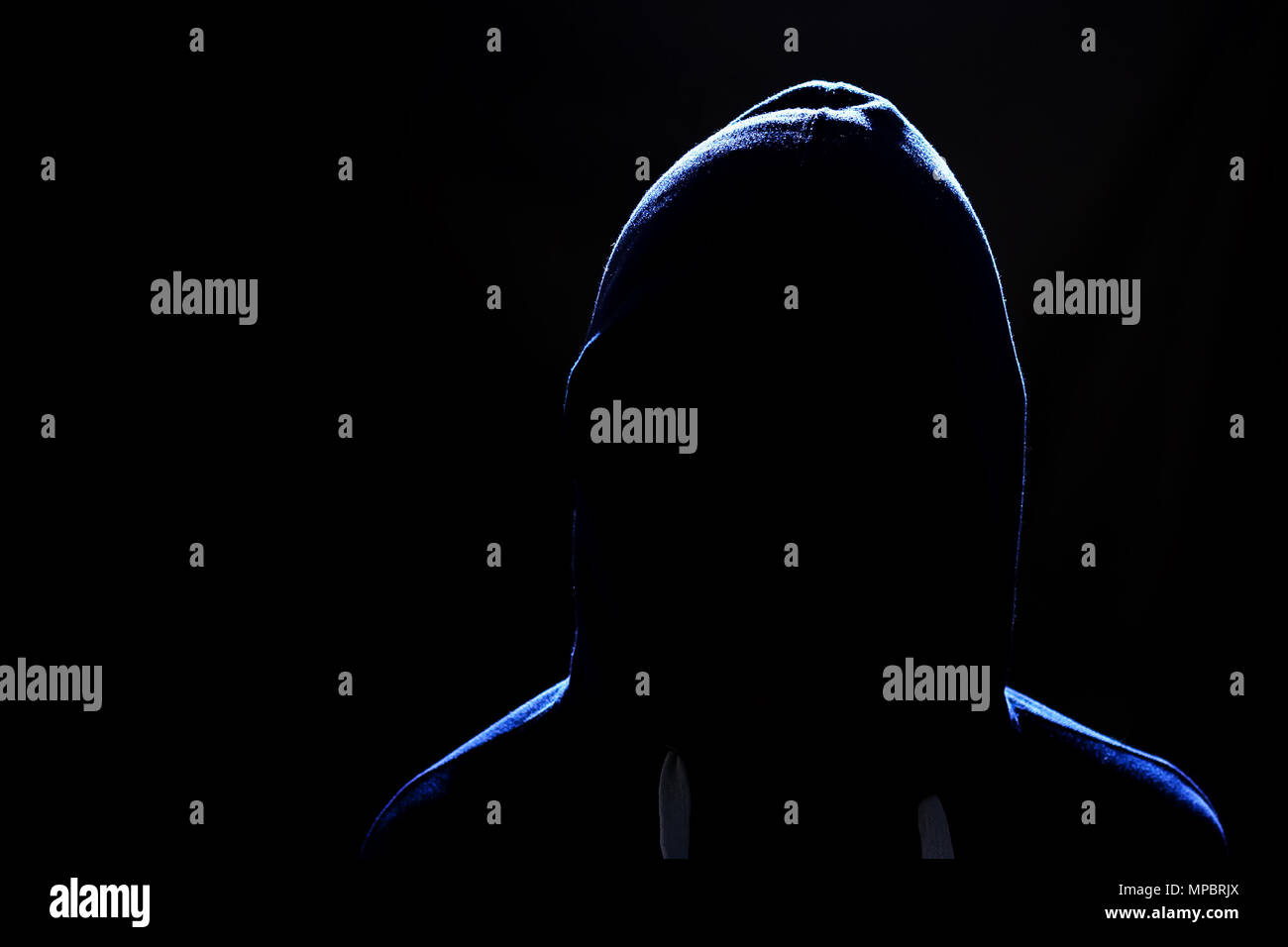 Faceless figure hi-res stock photography and images - Alamy