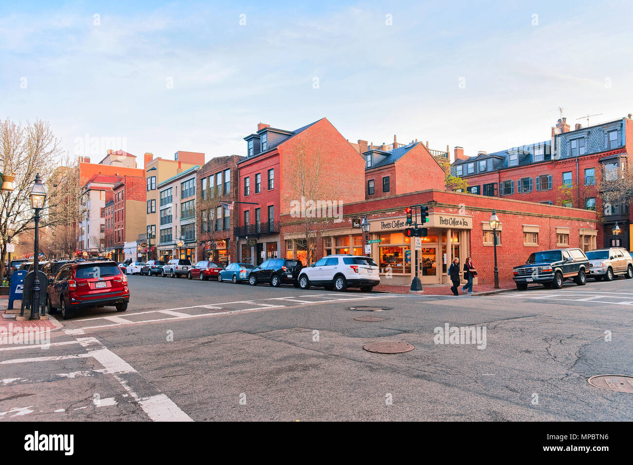 Boston beacon hill charles street hi-res stock photography and images ...