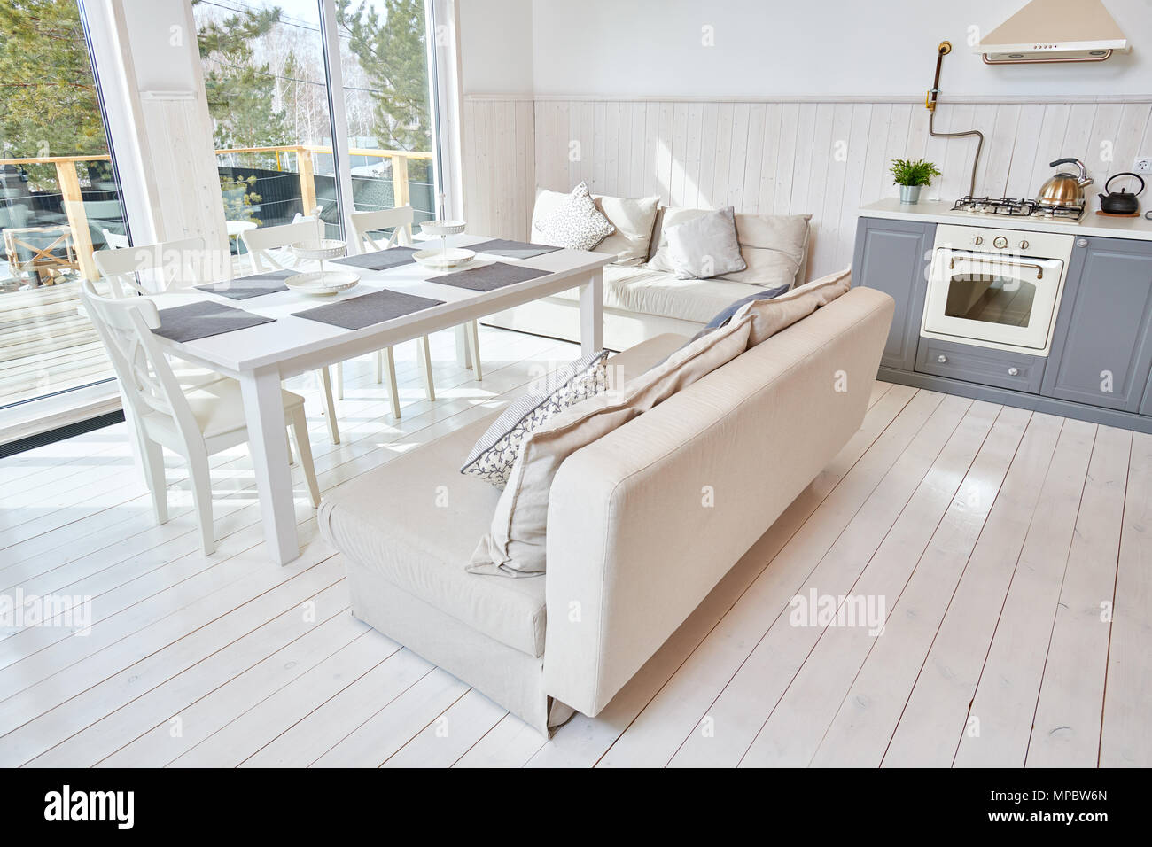 Open kitchen design hi-res stock photography and images - Alamy