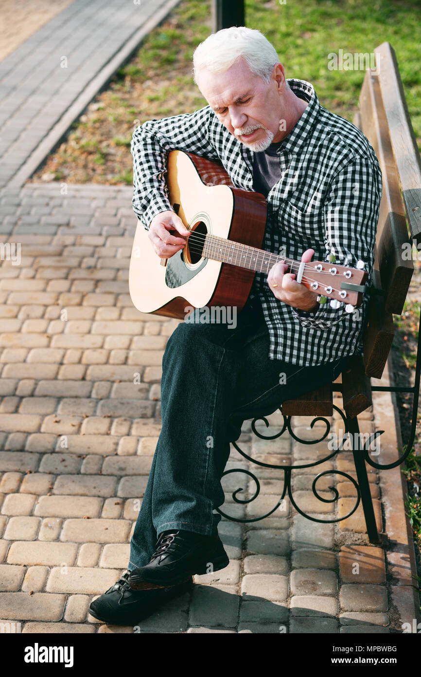 Guitar chord hi-res stock photography and images - Alamy