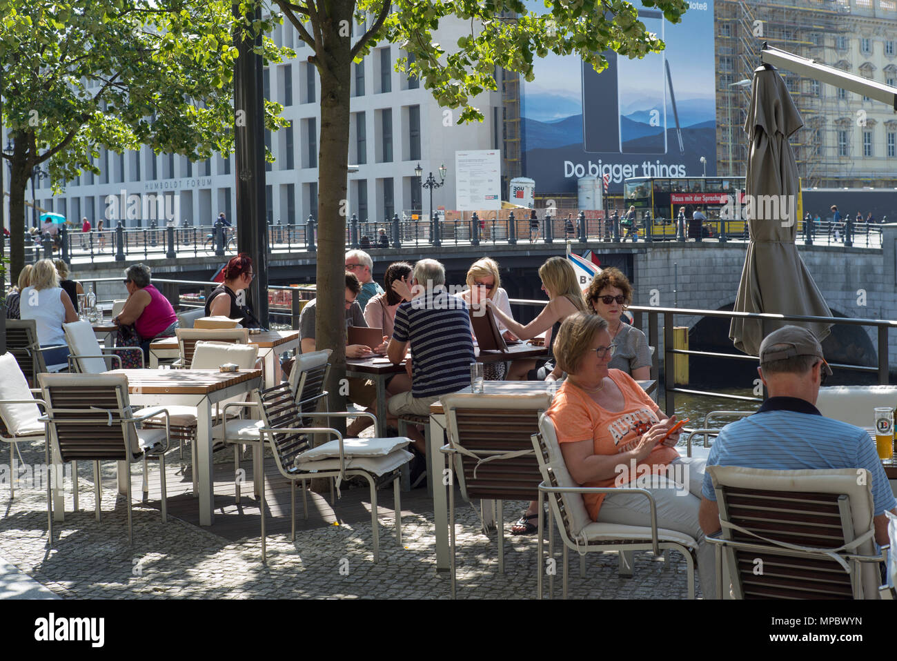 Spree riverside bar hi-res stock photography and images - Alamy