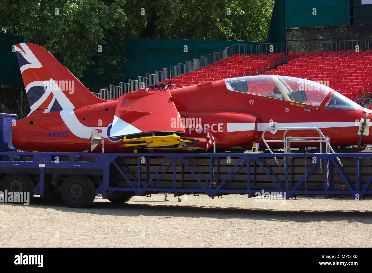 Raf Lorry High Resolution Stock Photography and Images - Alamy
