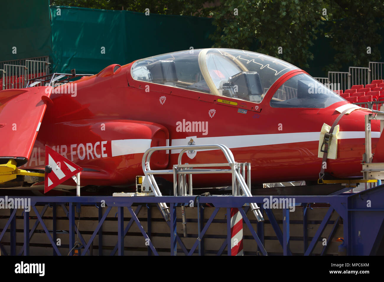 Red guards aeroplane hi-res stock photography and images - Alamy