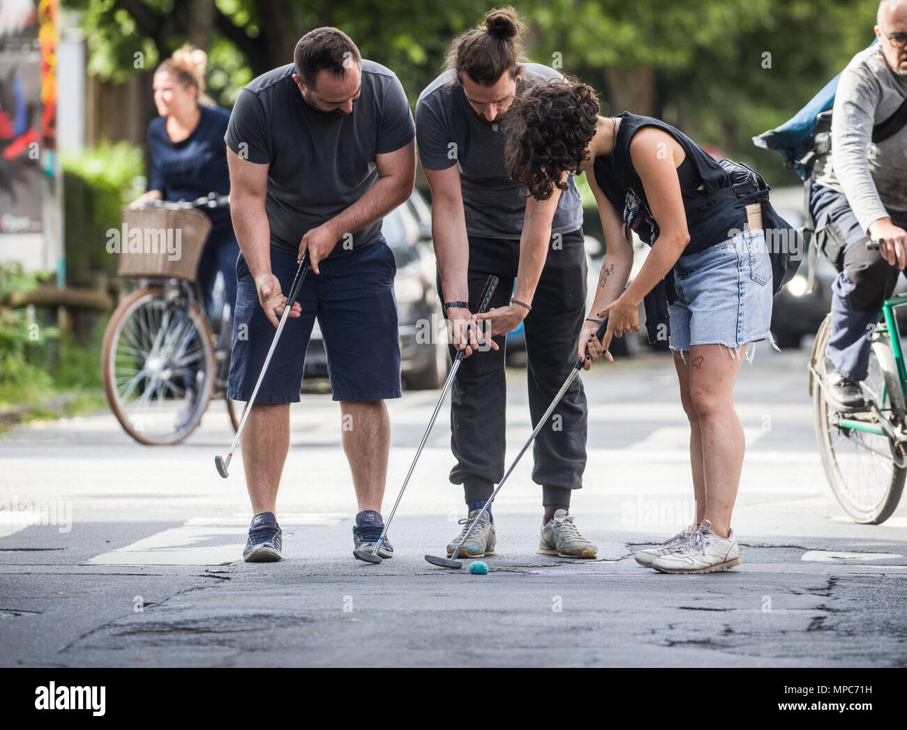 Pothole campaign hi-res stock photography and images - Alamy