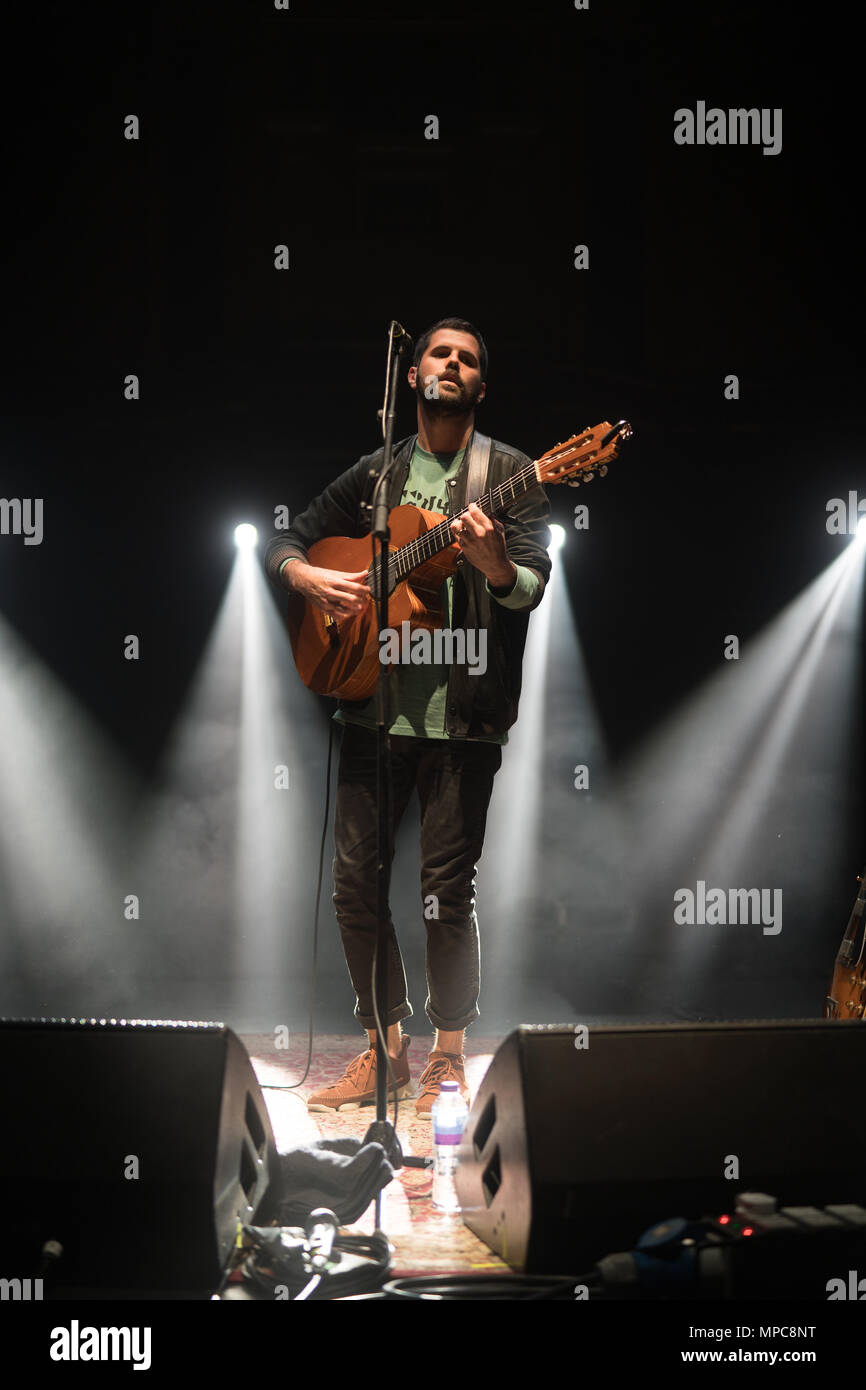 Nick mulvey hi-res stock photography and images - Alamy