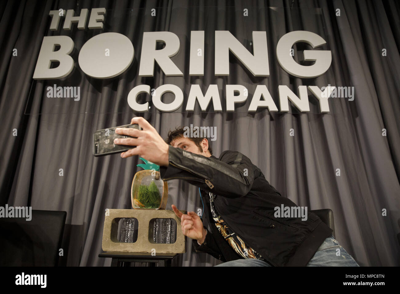 Dirt boring machine hi-res stock photography and images - Alamy