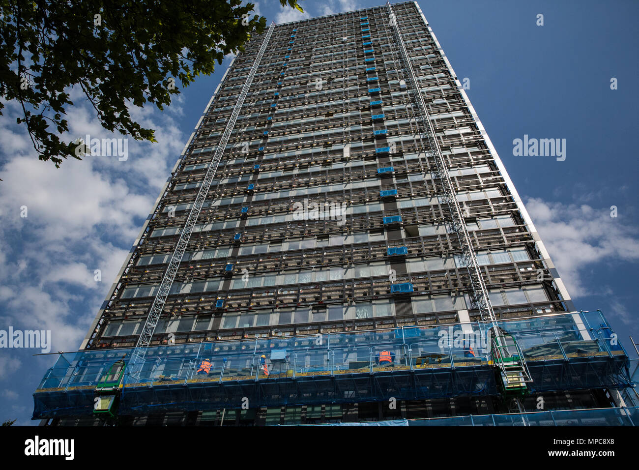 London, UK. 22nd May, 2018. Contractors from Engie, appointed by Newham ...