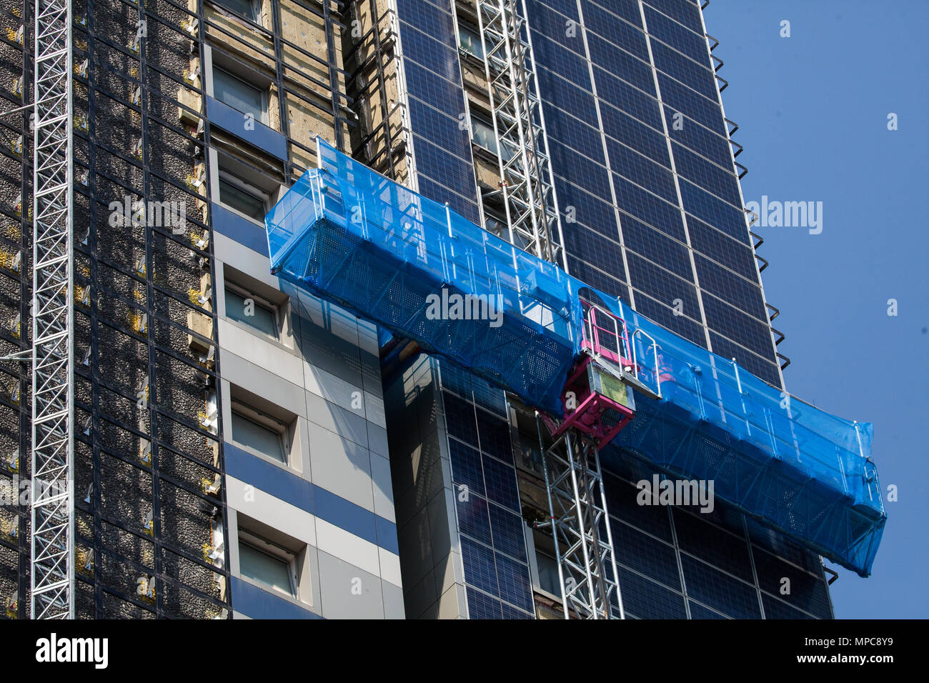 London, UK. 22nd May, 2018. Contractors from Engie, appointed by Newham ...