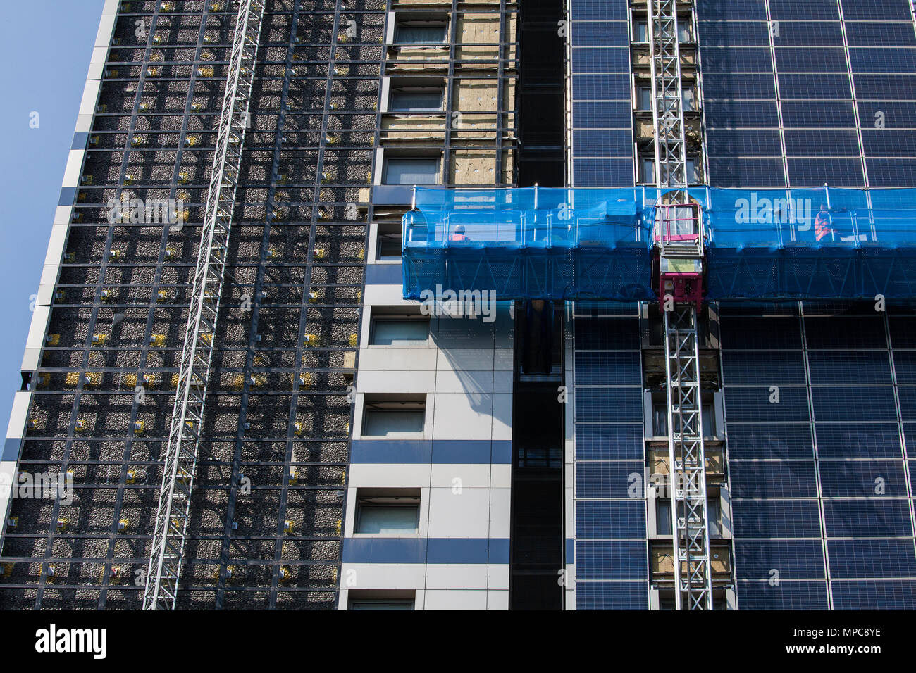 Acm cladding housing hi-res stock photography and images - Alamy