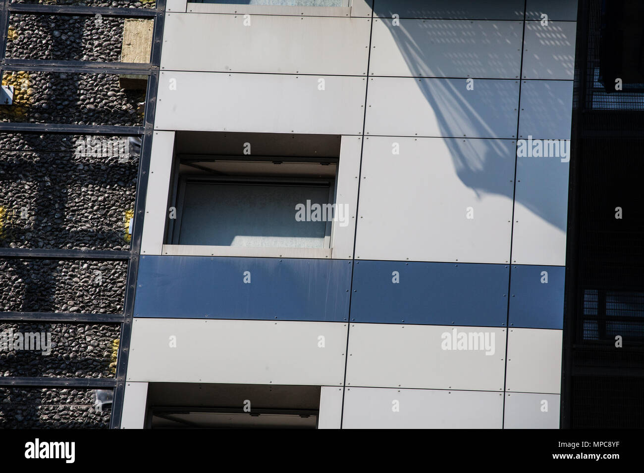 Acm cladding housing hi-res stock photography and images - Alamy