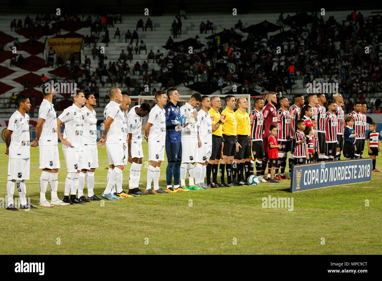 Recife, Brazil. 22nd May, 2018. Play of the match during Santa Cruz vs ...