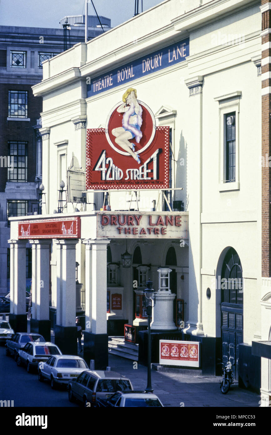 1980s british theatre hi-res stock photography and images - Alamy