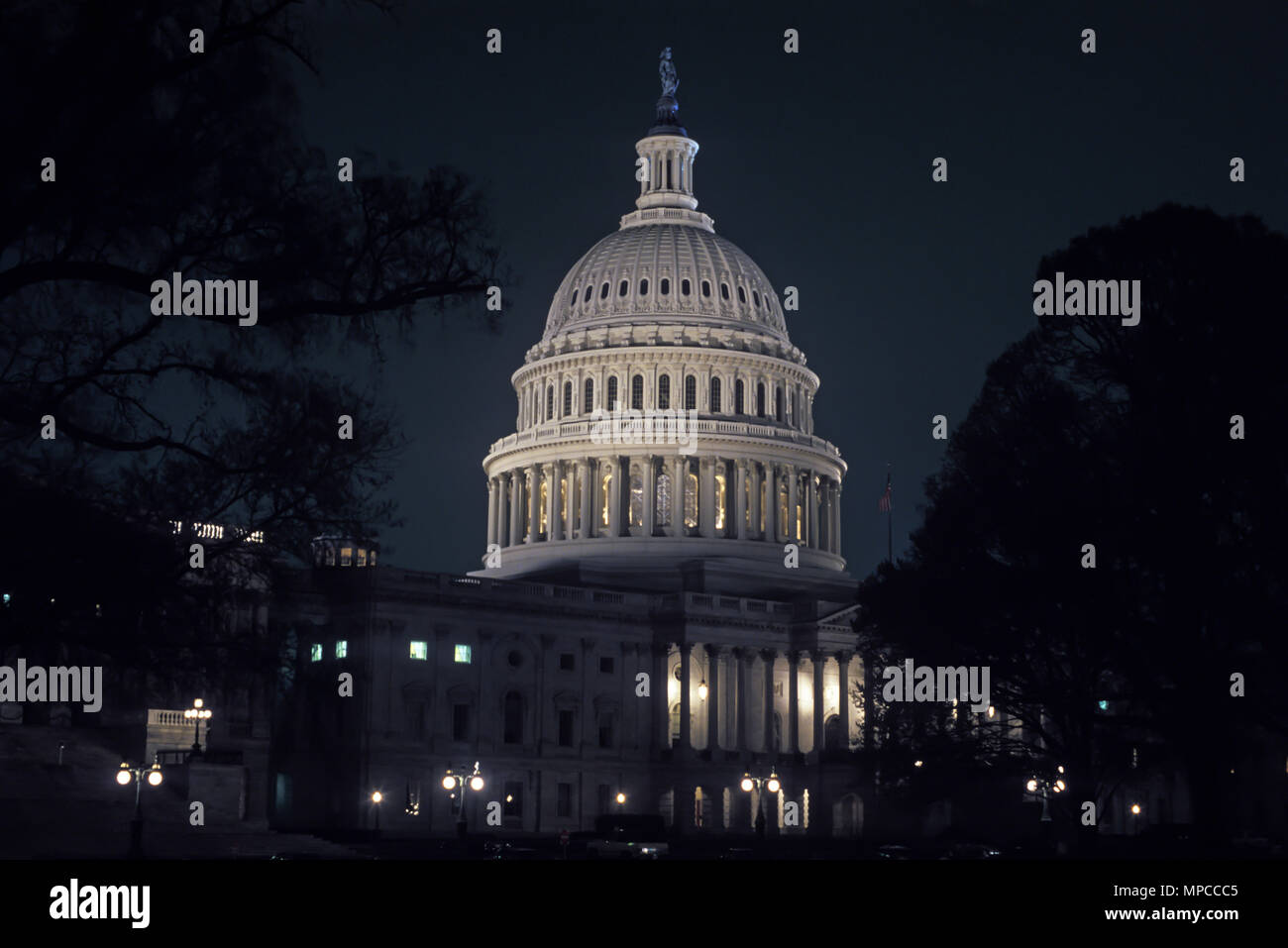 80s building hi-res stock photography and images - Alamy