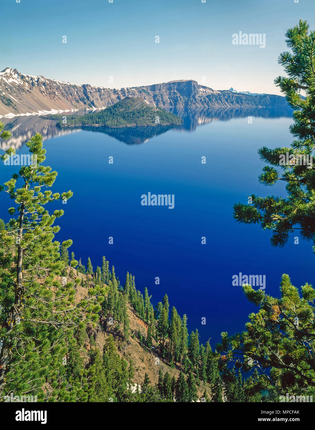 Wizard island hi-res stock photography and images - Alamy