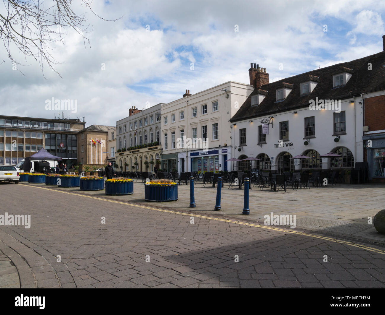 Warwick town centre hi-res stock photography and images - Alamy