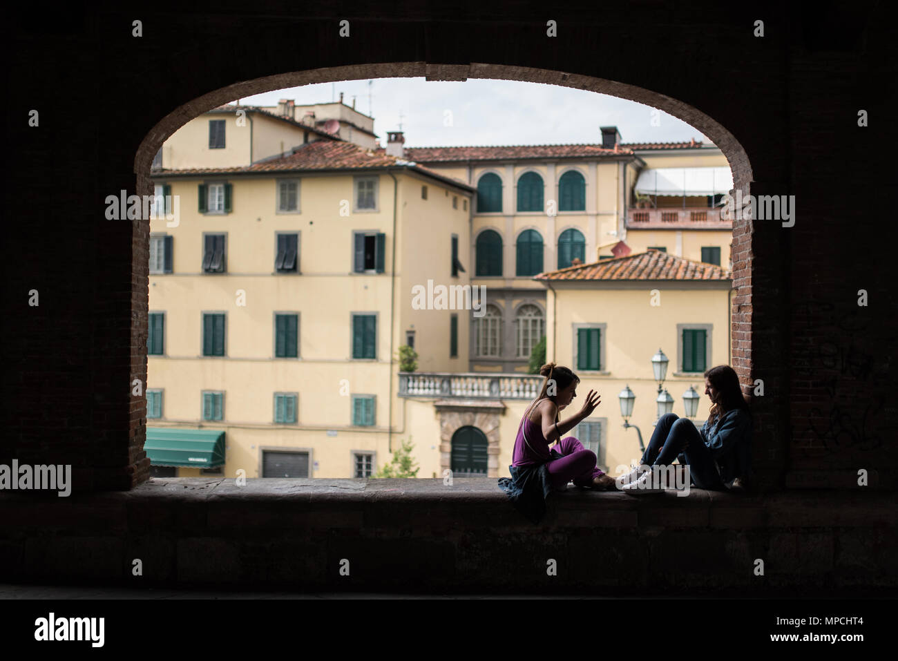 Street life in Lucca, Tuscany, Italy Stock Photo - Alamy