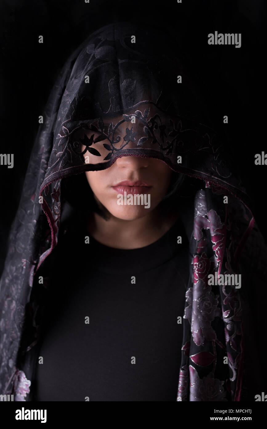 Faceless model in a veil Stock Photo - Alamy