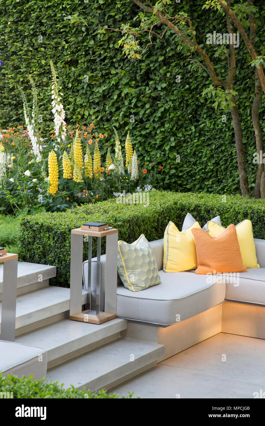 LG Eco-City Garden. Designer: Hay-Joung Hwang. Contractor: Randle ...