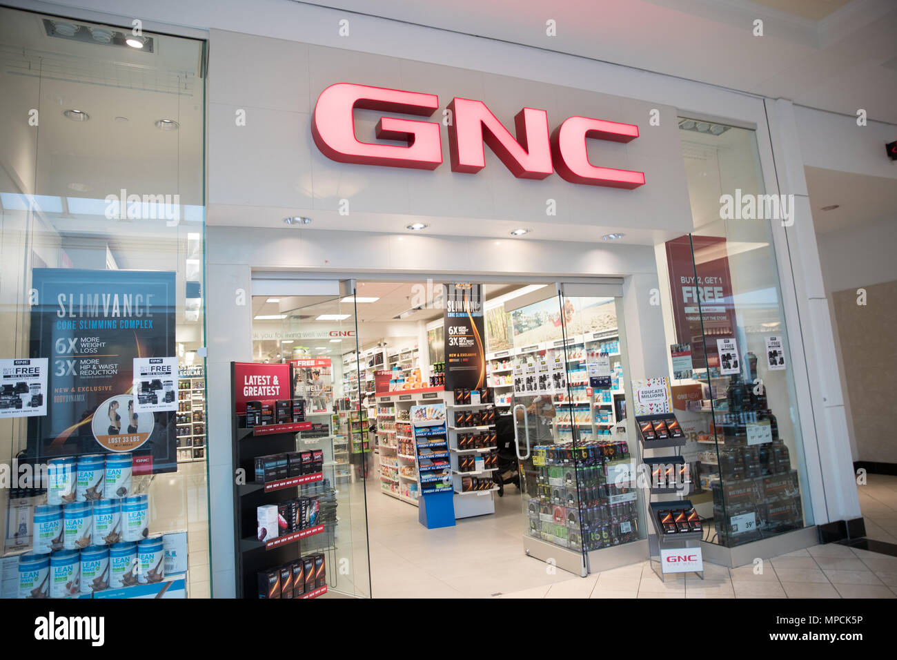 Philadelphia, Pennsylvania, May 19 2018: GNC Vitamin Store front Stock ...
