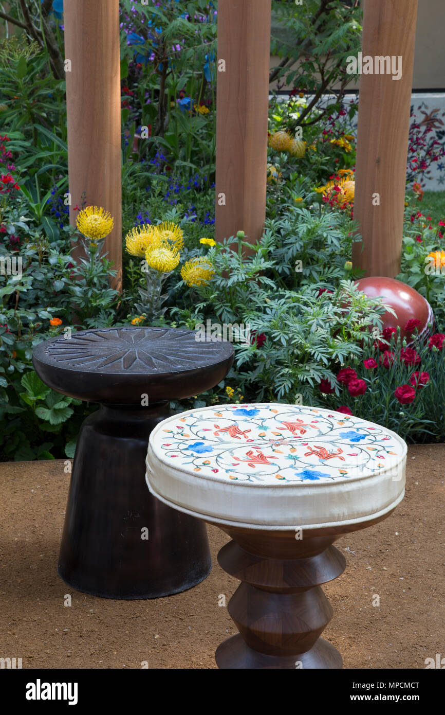 Chelsea show garden designer sarah eberle hi-res stock photography and ...