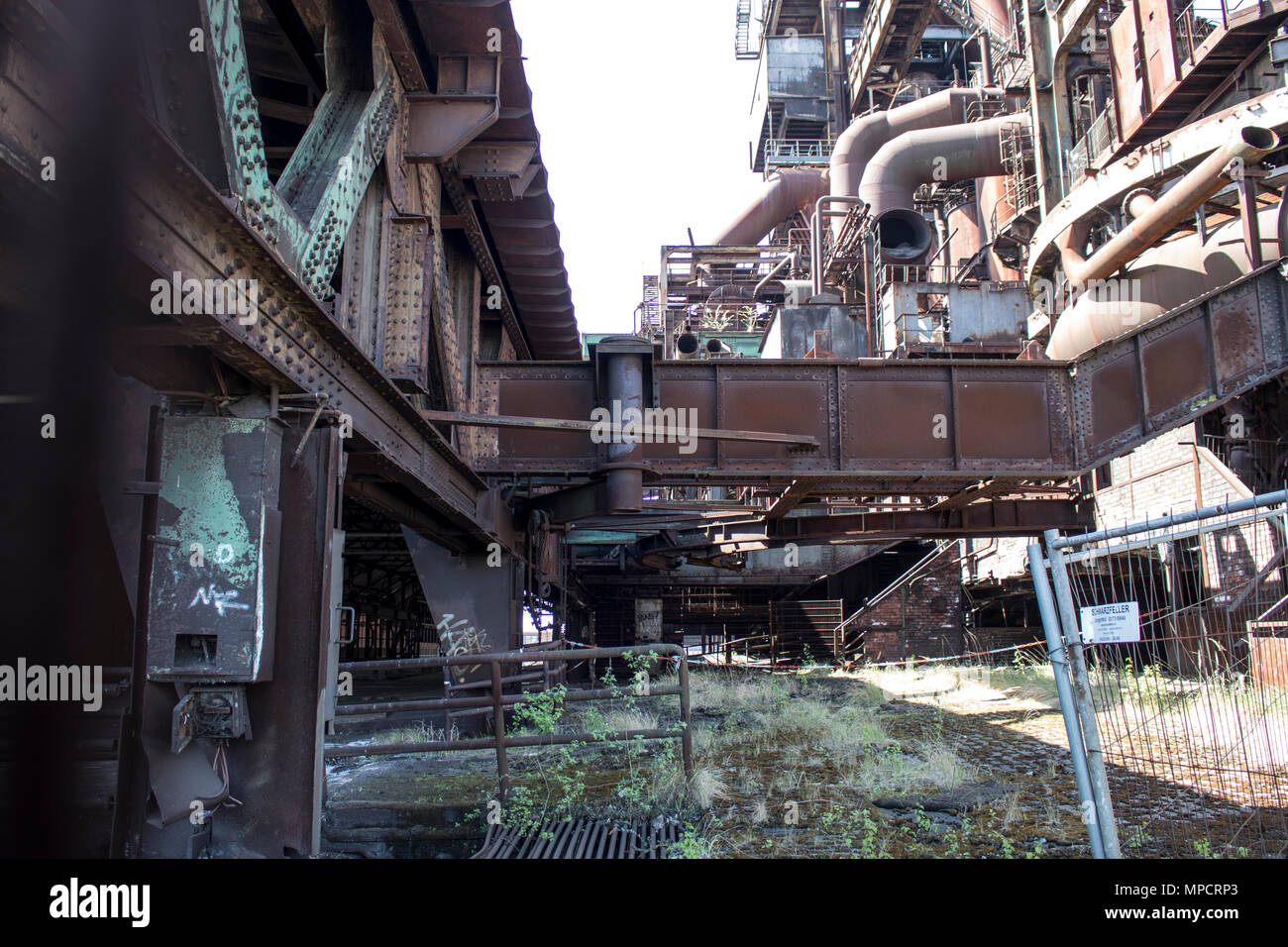 Industrial factory abandoned hi-res stock photography and images - Alamy