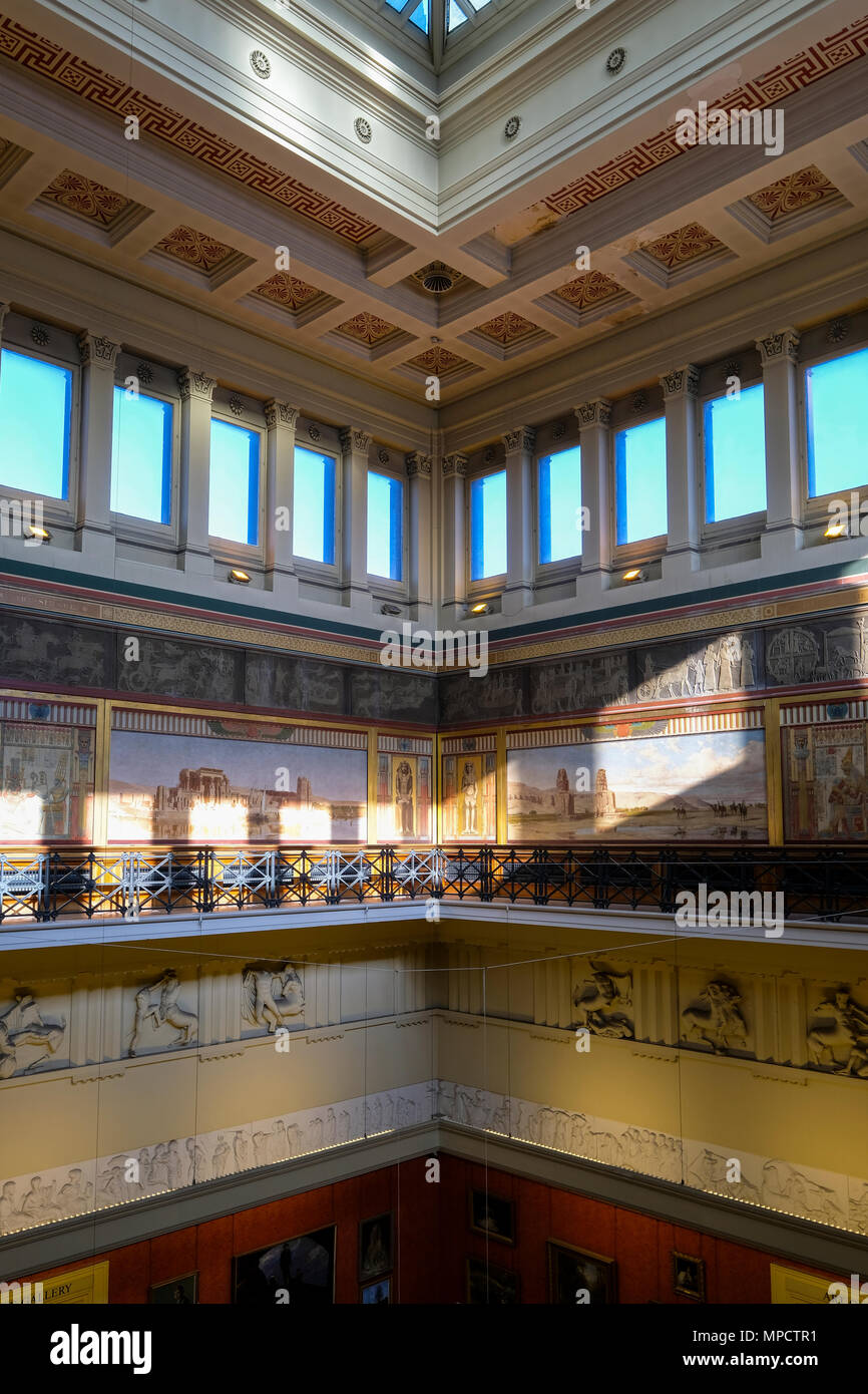 Egyptian building interior hi-res stock photography and images - Alamy